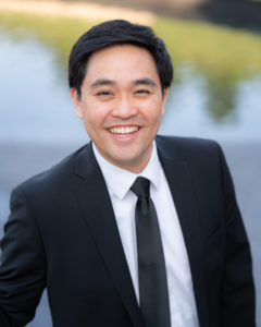 Soloists, Choirs and Orchestras performing a Sing-Along Handel's Messiah